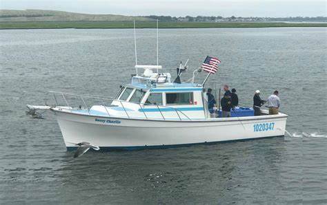 FLUKE FISHING BOAT FOR RENT LONG ISLAND, NEW YORK - Freeport Charter Boats